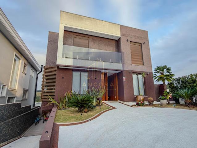 Casa de Condominio em Tamboré Santana de Parnaíba, SP