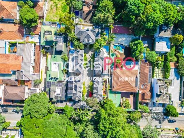 Casa de condominio exclusiva, com piscina, 728m2, no Alto da Boa Vista, São Paulo, SP