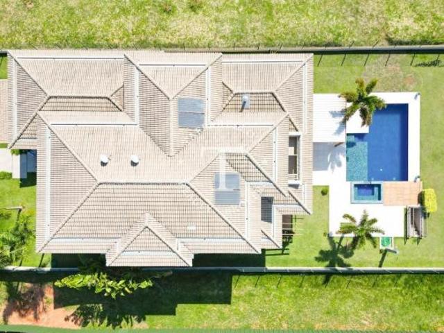 Casa de Condomínio Exclusiva em Itatiba SP, no Condomínio Village das Palmeiras: Luxo e Conforto Agu
