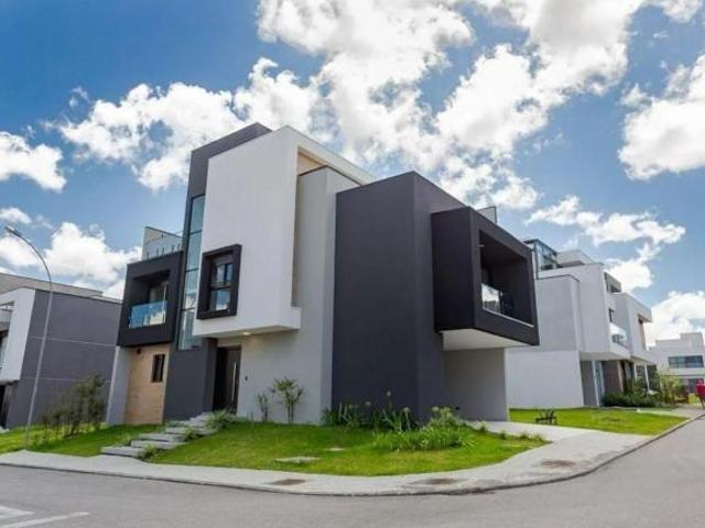 Casa de condomínio fechado 04 quartos 02 suítes 02 vagas Bairro Boa Vista Curitiba PR!