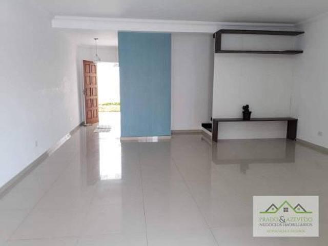 Casa de condominio fechado 3 suites 4 vagas no portal do Morumbi Exclusivo