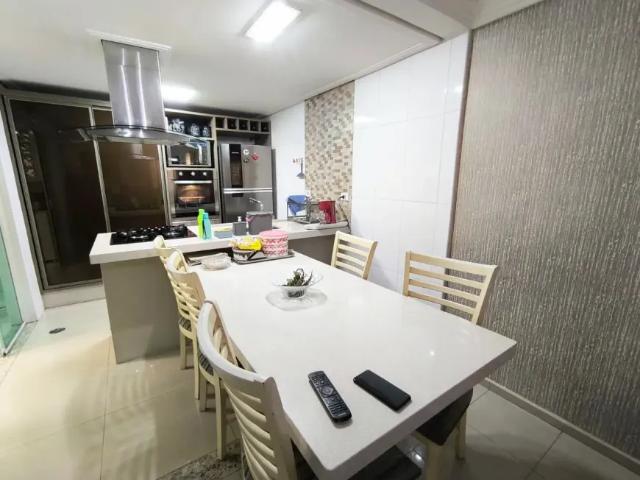 Casa de condomínio fechado a venda na mooca direto com o proprietário