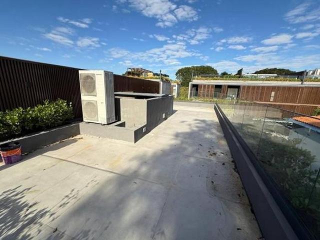Casa de condomínio fechado Alto Padrão em Alto de Pinheiros com 3 Quartos e 4 Vagas 565m² à Venda