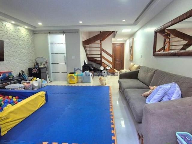 Casa de condomínio fechado, nas imediações do metrô Saúde, Shopping Plaza sul!