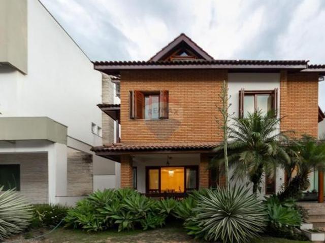 CASA DE CONDOMÍNIO FECHADO NO JARDIM FRANÇA NA CHÁCARA FRANCESA