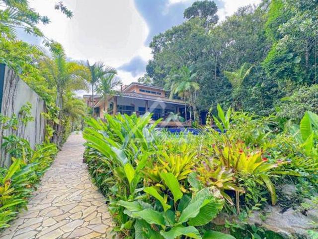 Casa de Condomínio Luxo, pé na areia, com 533 m e 4 suítes, na Praia Dura