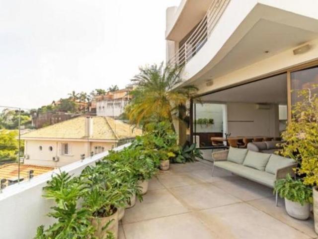 Casa de condomínio moderna a venda no bairro Cidade Jardim