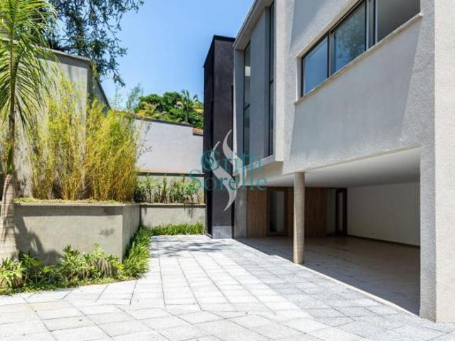 Casa de Condomínio, Nova à venda em Jardim Cordeiro São Paulo/SP