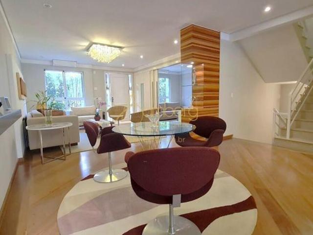 Casa de condomínio no Brooklin Novo com 4 suítes