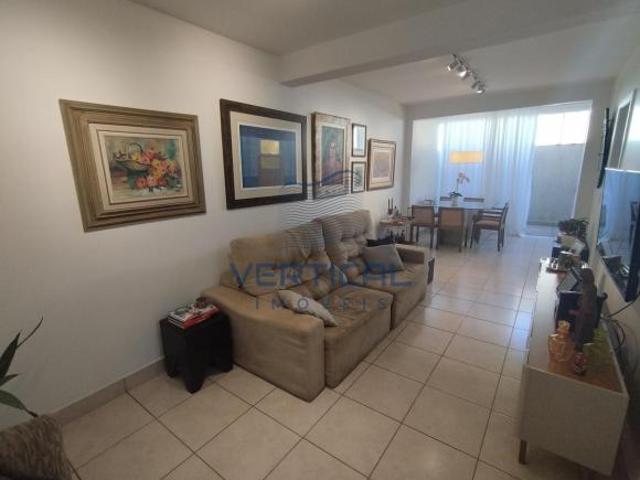 Casa de Condomínio no Buritis com lazer completo