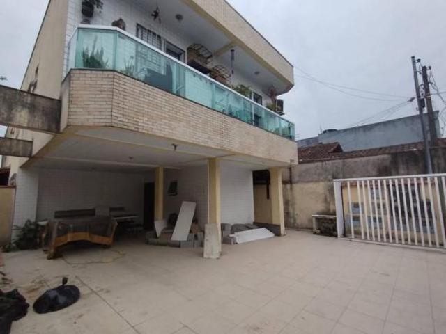 Casa de Condomínio no Jardim do Trevo