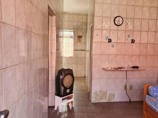 Casa de condomínio na Aviação, 1 dormitório espaçoso, 2 vagas, venha conferir !