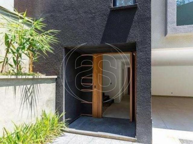 CASA DE CONDOMINIO NA REGIÃO DE SANTO AMARO