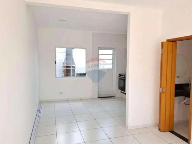 Casa de Condominio na Vila Mazzei, 2Q, 3B, Quintal e Garagem!