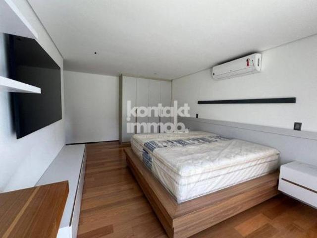 Casa de Condomínio Sobrado com 11 Quartos à Venda, Chácara Santa Maria Sorocaba