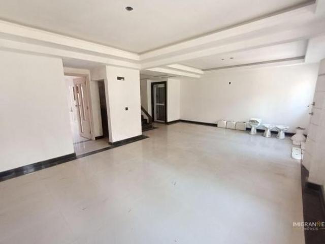 Casa de condomínio sobreposta no bairro Mirim em Praia Grande SP