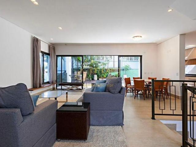 Casa de condomínio semi mobiliada nova, 4 suítes, salas integradas, jardim, 4 vagas