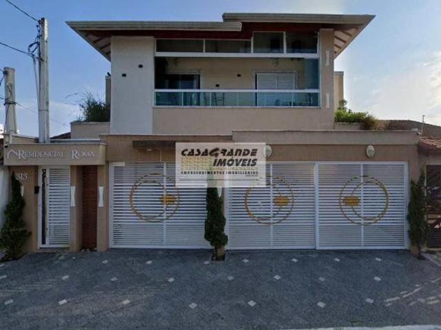 Casa de condomínio, situada no bairro Caiçara, possuindo 02 dormitórios