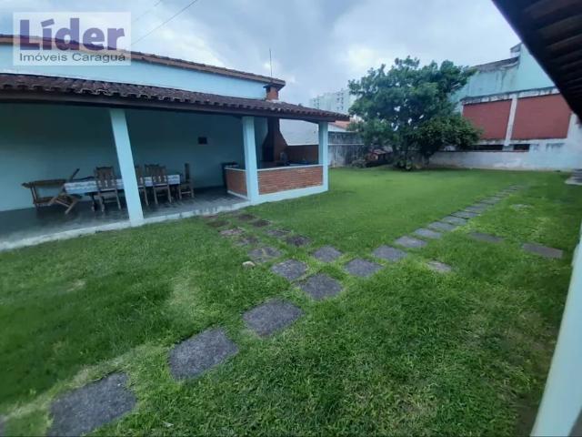 Casa de condomínio para venda tem 80 metros quadrados com 2 quartos