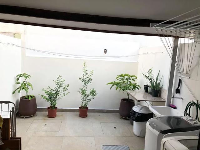 Casa de condomínio para venda com 110 metros quadrados com 2 quartos