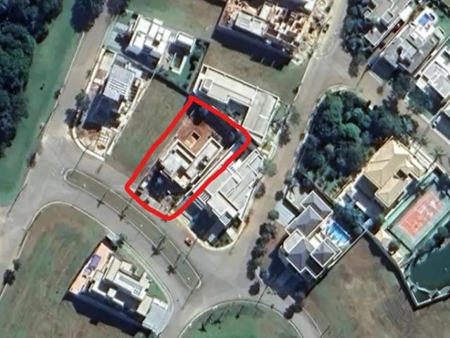 Casa de condomínio para venda com 300 metros quadrados com 3 quartos