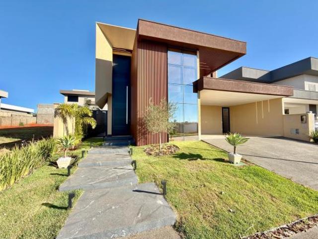 Casa de Condomínio para venda com Piscina e 4 quartos, 286 m² Jardins Itália