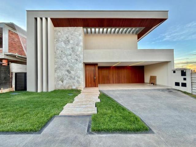 Casa de Condomínio para venda com Piscina e 5 quartos, 440 m² Jardins Itália