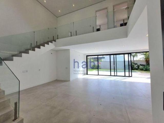 Casa de Condomínio para venda e aluguel em Condomínio Alphaville Nova Esplanada 4 de 339.00m² com 4