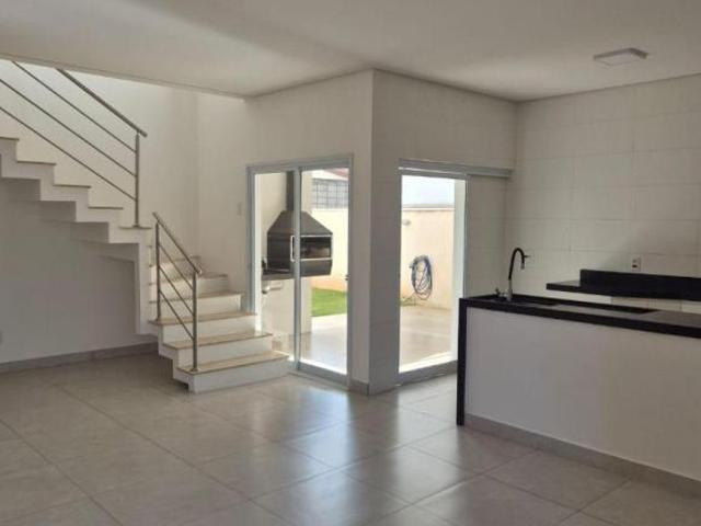 Casa de Condomínio para venda e aluguel em Condomínio Porto Do Sol de 228.00m² com 3 Quartos, 3 Suit