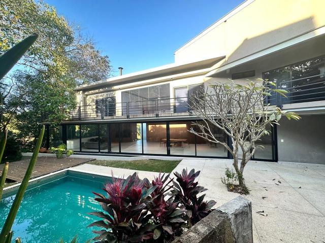 Casa de Condomínio para venda em Chácara Flora em Valinhos São Paulo de 450.00m² com 3 Quartos, 3 Suítes e 4 Garagens