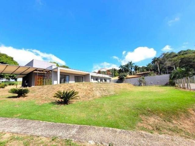 Casa de Condomínio para venda e aluguel em Chácaras Cataguá de 240.00m² com 3 Quartos, 3 Suites e 8