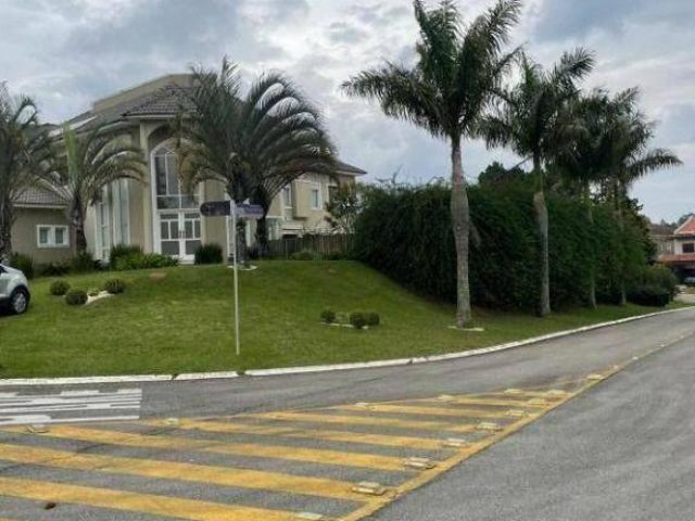 Casa de Condomínio para venda e aluguel em Aldeia Da Serra de 600.00m² com 4 Quartos, 4 Suites e 3 G