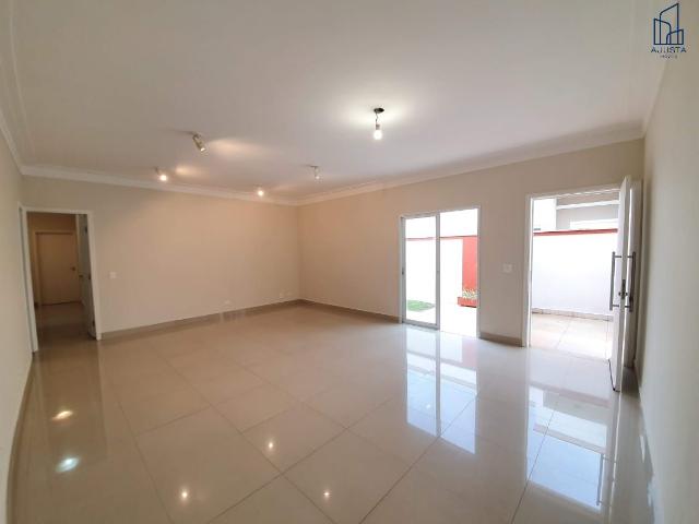Casa de Condomínio para venda e aluguel em Araçoiaba da Serra em Araçoiaba Da Serra São Paulo de 149.00m² com 3 Quartos, 1 Suíte e 4 Garagens