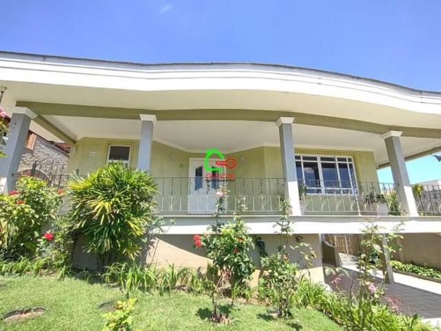 Casa de Condomínio para venda e aluguel em Bosque de 497.00m² com 3 Quartos, 1 Suite e 5 Garagens