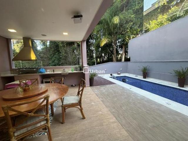 Casa de Condomínio para venda e aluguel em Bosque Do Vianna de 397.00m² com 4 Quartos, 4 Suites e 2