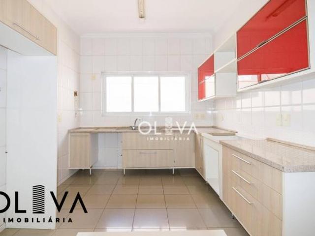 Casa de Condomínio para venda e aluguel em Damha Iii de 285.00m² com 4 Quartos, 4 Suites e 2 Garagen