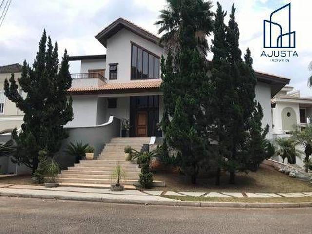 Casa de Condomínio para venda e aluguel em Jardim Isaura de 680.00m² com 4 Quartos, 4 Suites e 6 Gar