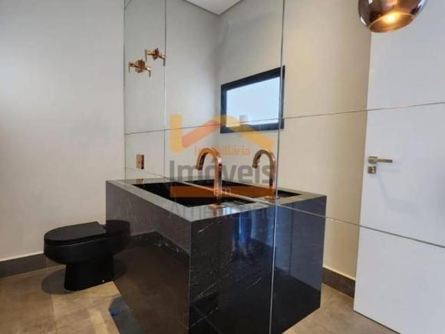 Casa de Condomínio para venda e aluguel em Loteamento Residencial Jardim Villagio de 386.00m² com 3