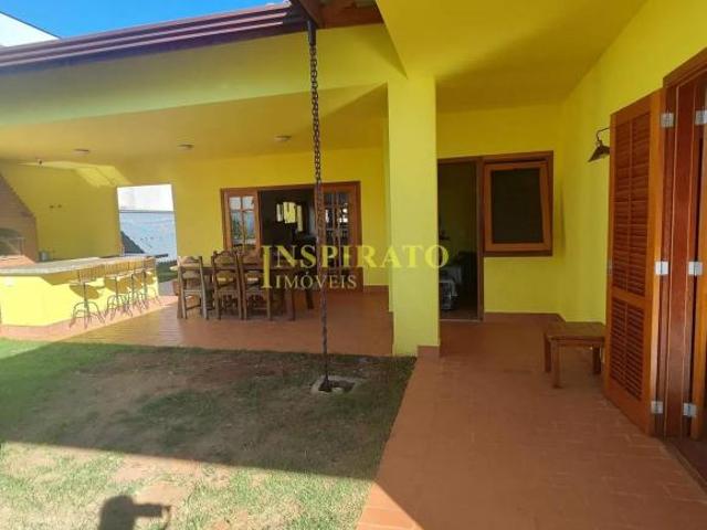 Casa de Condomínio para venda e aluguel em Medeiros de 312.00m² com 3 Quartos, 2 Suites e 3 Garagens