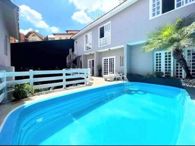 Casa de Condomínio para venda em São Paulo Ii em Cotia São Paulo de 285.00m² com 5 Quartos, 3 Suítes e 4 Garagens
