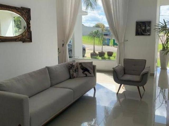 Casa de Condomínio para venda e aluguel em Salto de Pirapora de 260.00m² com 4 Quartos, 1 Suite e 4