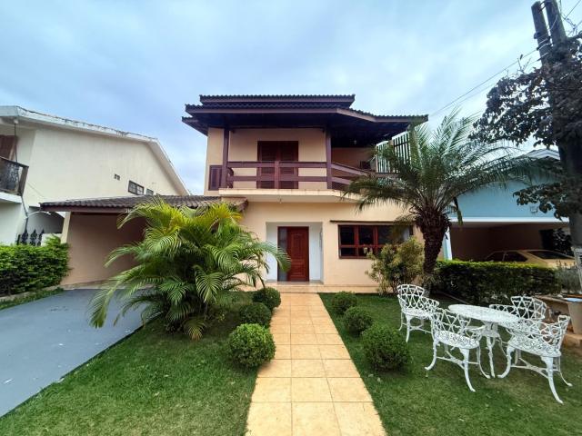 Casa de Condomínio para venda e aluguel em Santa Rosa em Vinhedo São Paulo de 255.00m² com 3 Quartos, 1 Suíte e 4 Garagens