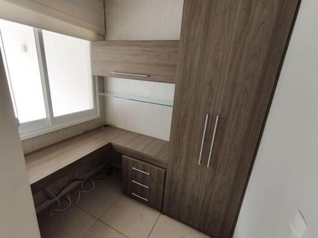 Casa de Condomínio para venda e aluguel em Parque Rural Fazenda Santa Cândida de 300.00m² com 3 Quar