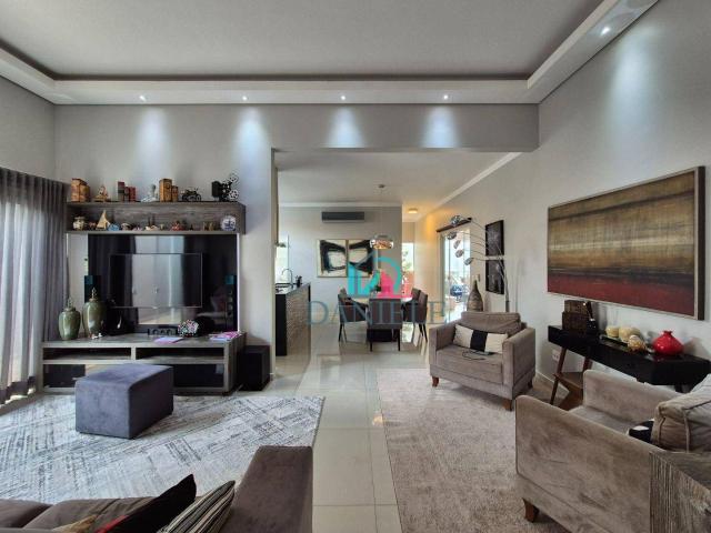 Casa de Condomínio para venda e aluguel em Parque Residencial Damha em Araraquara São Paulo de 203.00m² com 3 Quartos, 3 Suítes e 4 Garagens