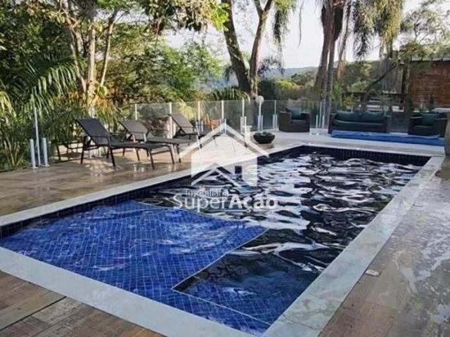 Casa de Condomínio para venda e aluguel em Roseira de 365.00m² com 3 Quartos, 3 Suites e 6 Garagens
