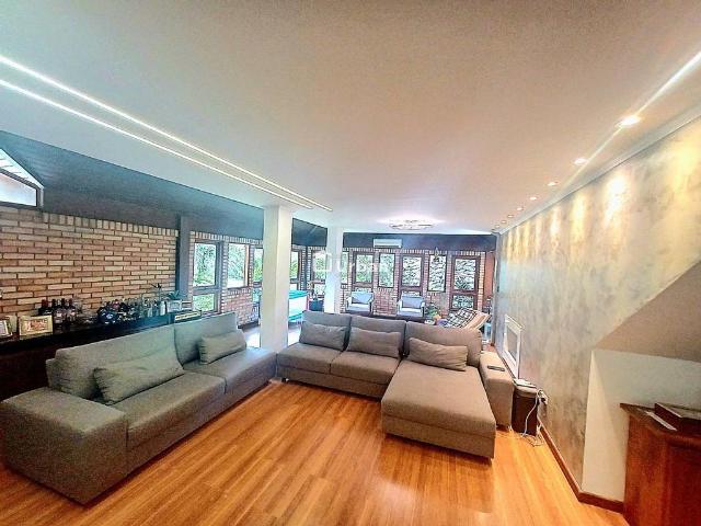 Casa de Condomínio para venda e aluguel em Recanto Impla em Carapicuíba São Paulo de 300.00m² com 4 Quartos, 2 Suítes e 4 Garagens