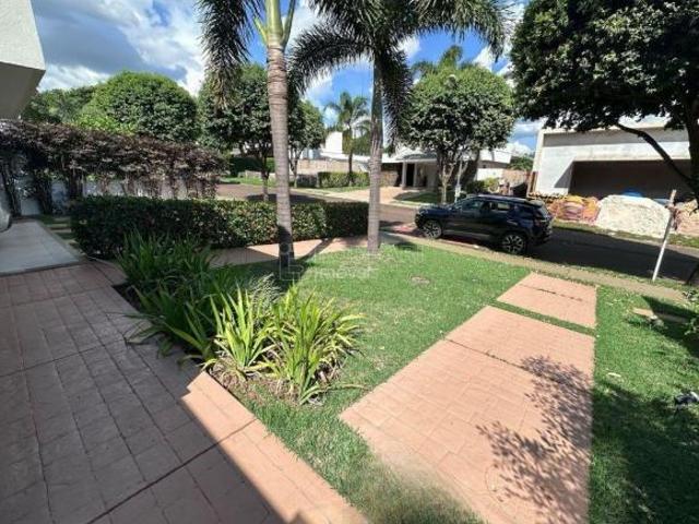 Casa de Condomínio para venda e aluguel em Residencial Portal Dos Oitis de 295.00m² com 3 Quartos e