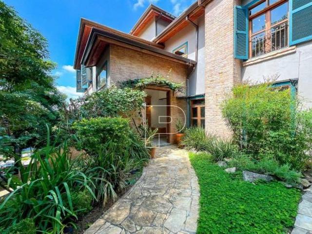 Casa de Condomínio para venda e aluguel em Vintage de 600.00m² com 4 Quartos, 2 Suites e 4 Garagens