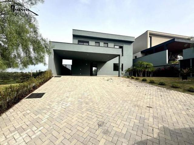 Casa de Condomínio para venda em 040 de 332.00m² com 4 Quartos, 4 Suites e 6 Garagens
