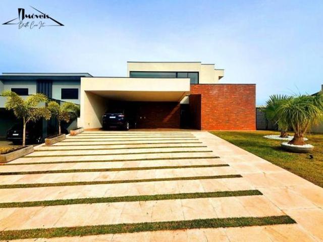 Casa de Condomínio para venda em 040 de 332.00m² com 4 Quartos, 4 Suites e 6 Garagens